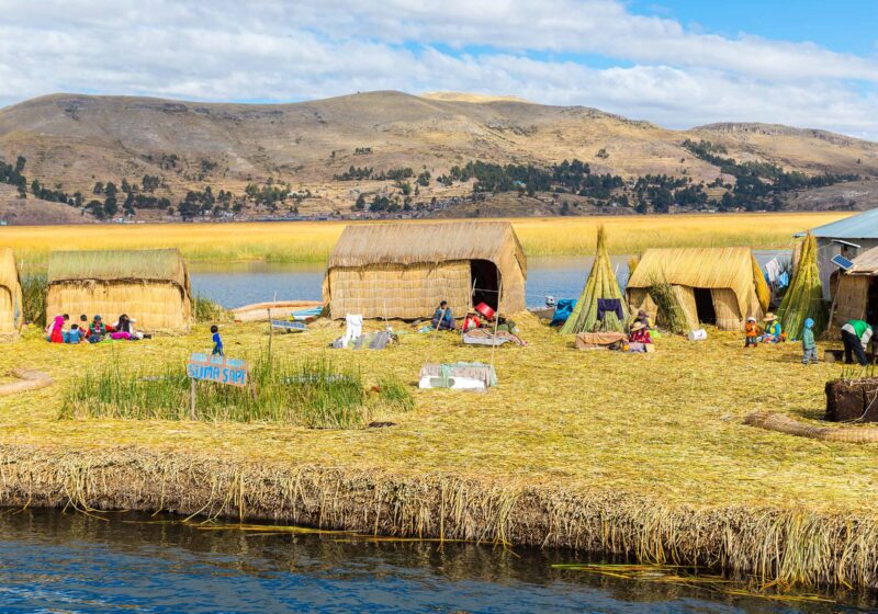Uros Island Tour - Tour my Peru